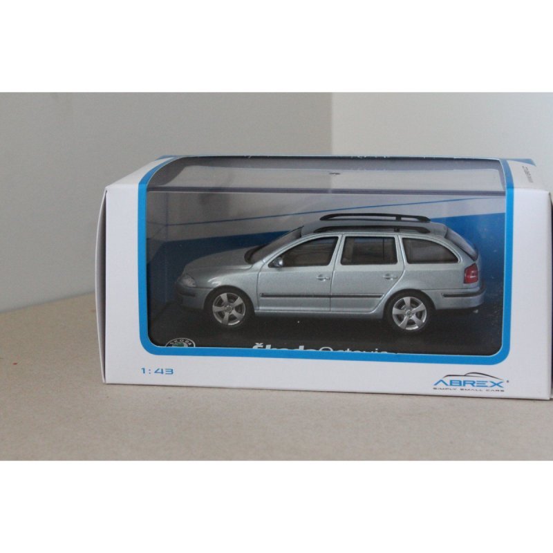 Skoda Octavia station wagon, metallic-light blue 20048-Auto model shop ...